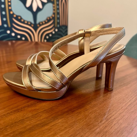 Naturalizer | Shoes | Naturalizer Gold Strappy Heels | Poshmark